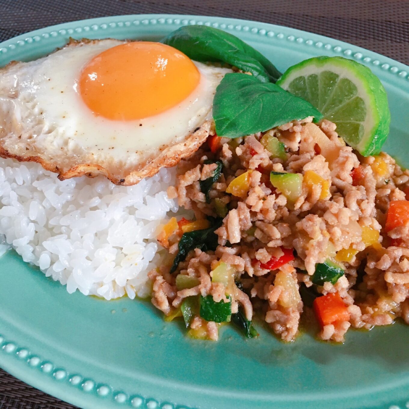 Easy Gapao Rice (Thai basil stir-fry) - Japanese recipe