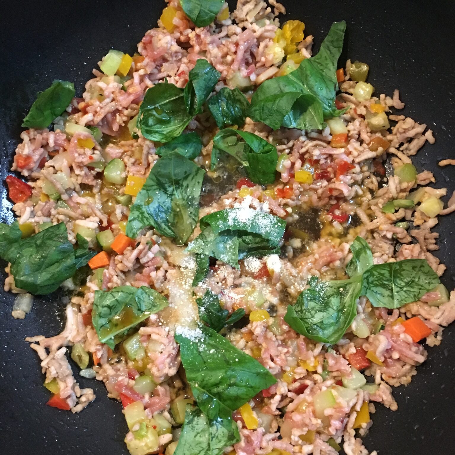 Easy Gapao Rice (Thai basil stir-fry) - Japanese recipe