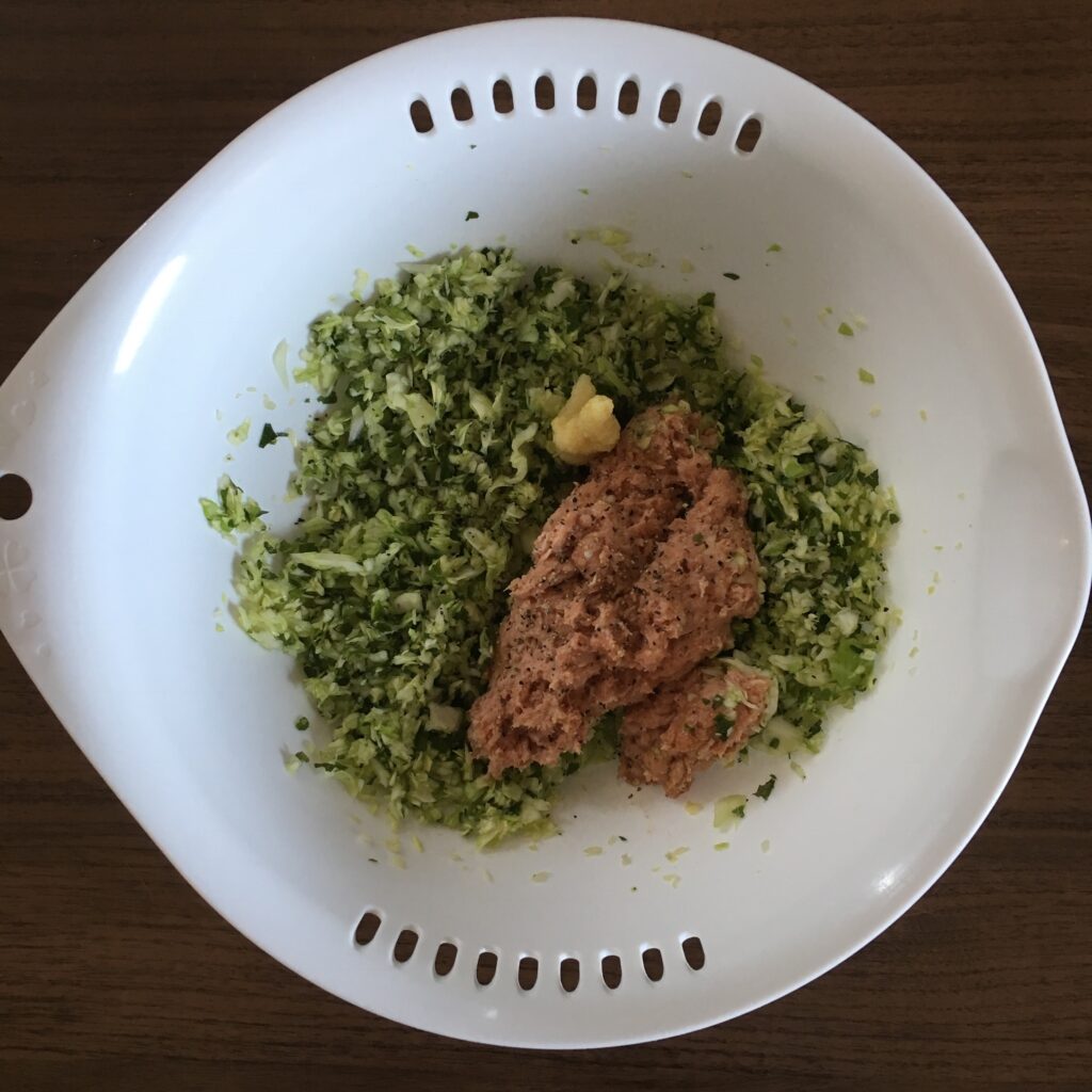 Nira Gyoza (Chinese Chive Dumplings) - Japanese recipe